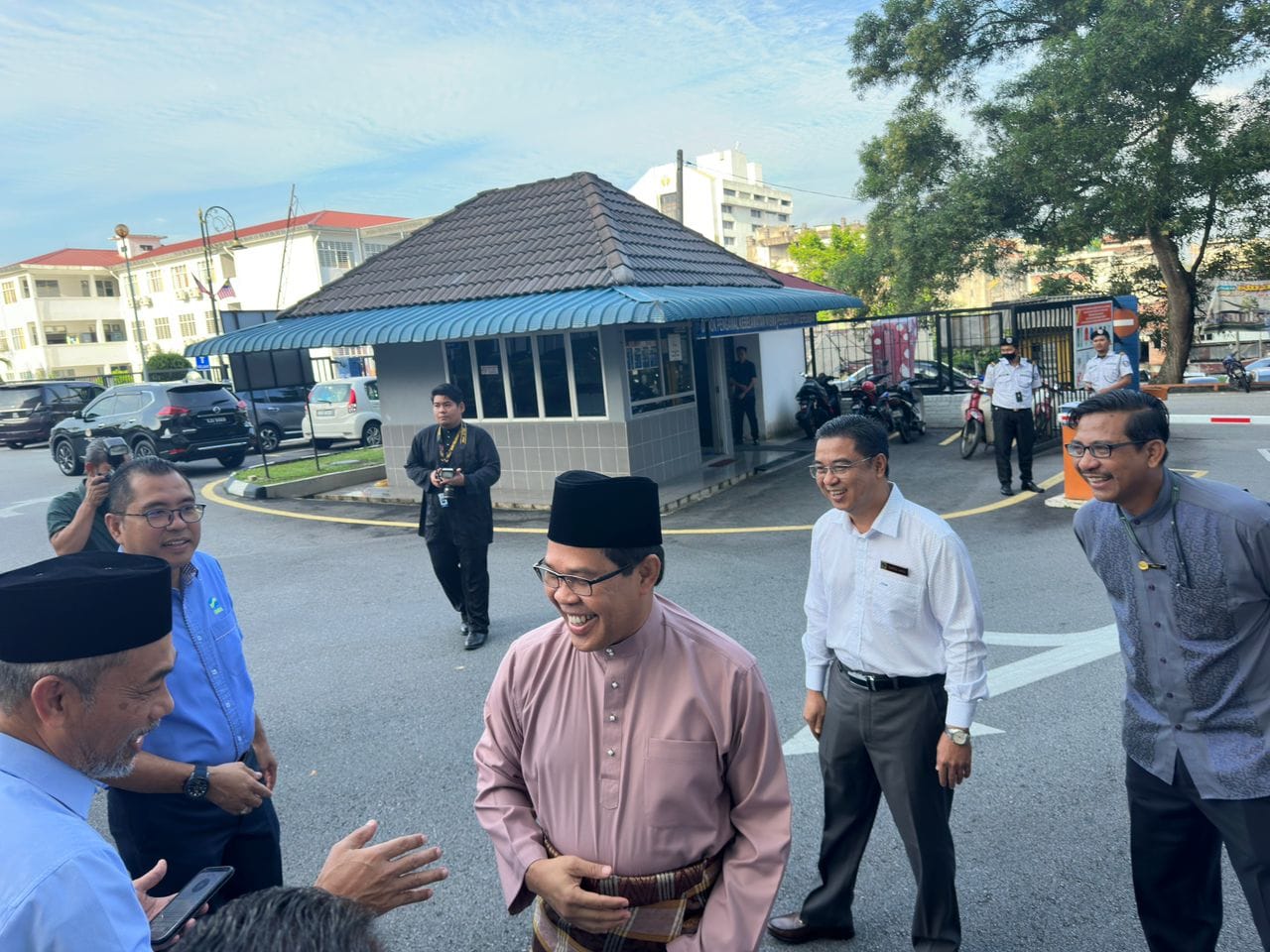 Surprise move: Rafie makes independent run in Ampangan | Scoop