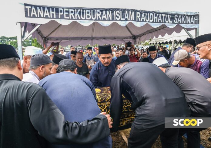 Johari Harun laid to rest at Batu Caves | Scoop