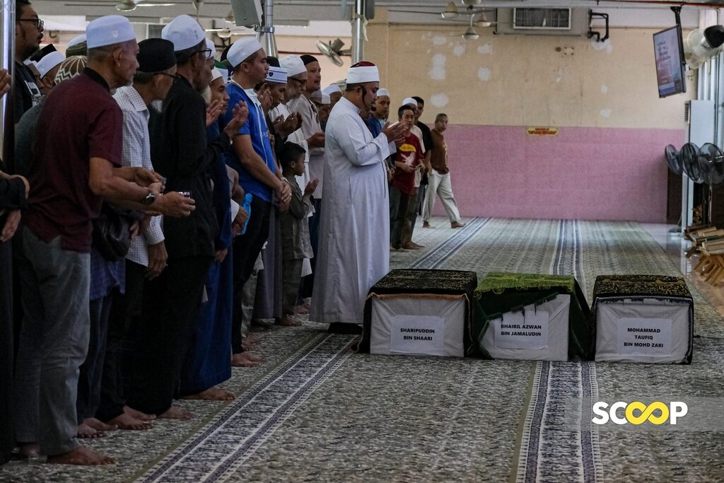 Johari Harun laid to rest at Batu Caves | Scoop