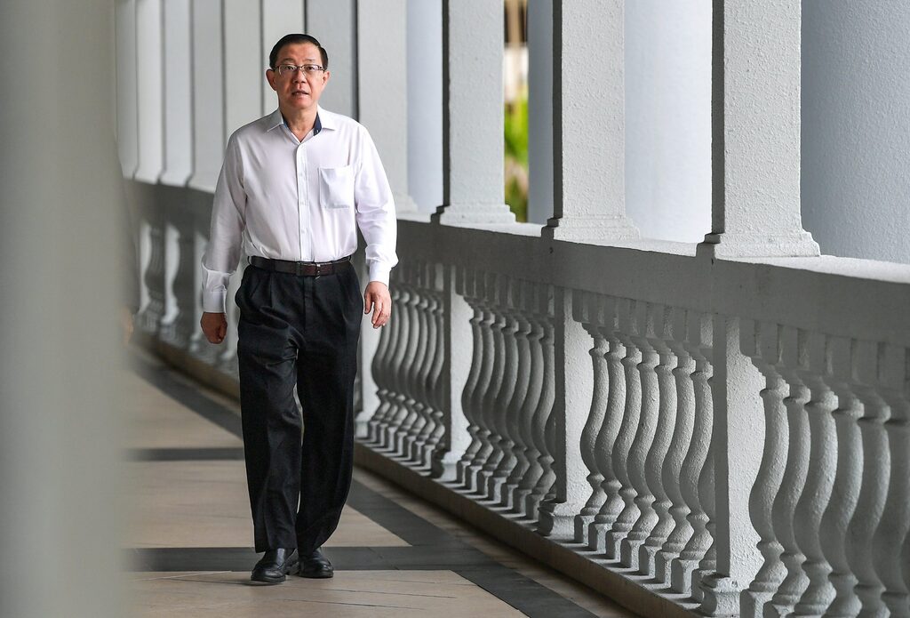 Mahkamah perintah Lim Guan Eng bayar ganti rugi RM250,000 kepada Abdul ...