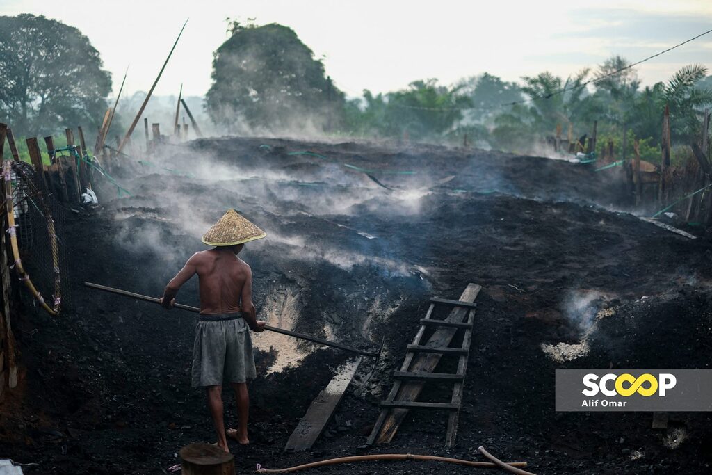 Biarpun kemodenan merentas zaman, arang tetap jadi pilihan | Scoop