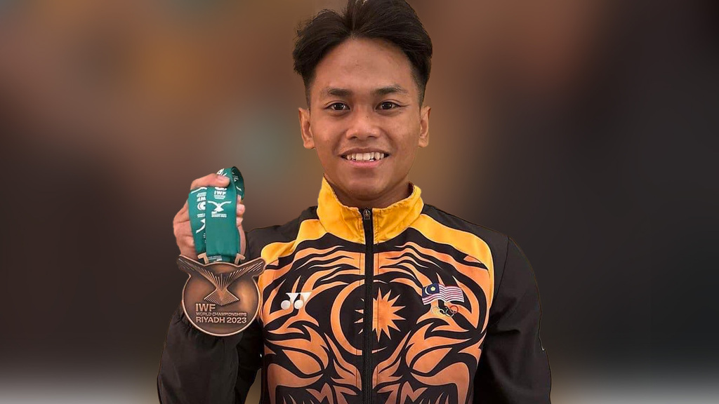 Aniq Kasdan returns to World Championships podium clinching bronze in ...