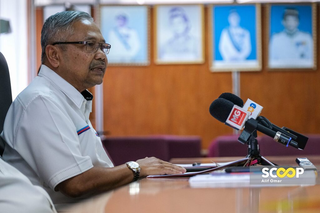 Army vets urge PM's Intervention in Boustead Plantations sale | Scoop