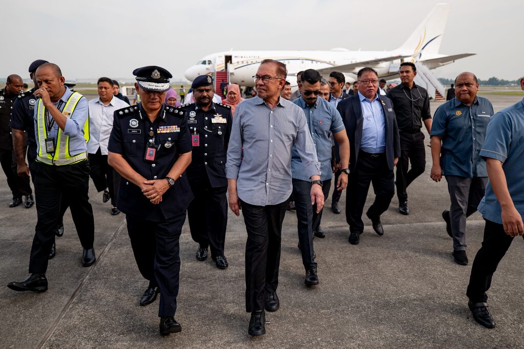 Anwar returns home after leading Malaysia’s delegation at UNGA | Scoop