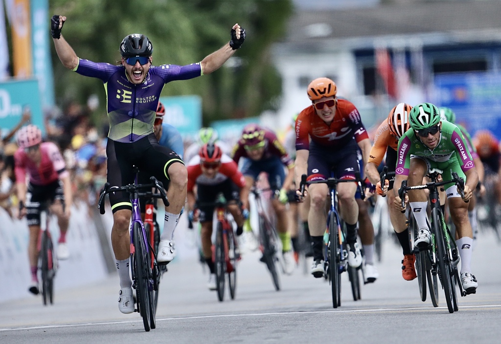 LTdL: George Jackson secures climb-heavy Stage 3 route with stellar ...