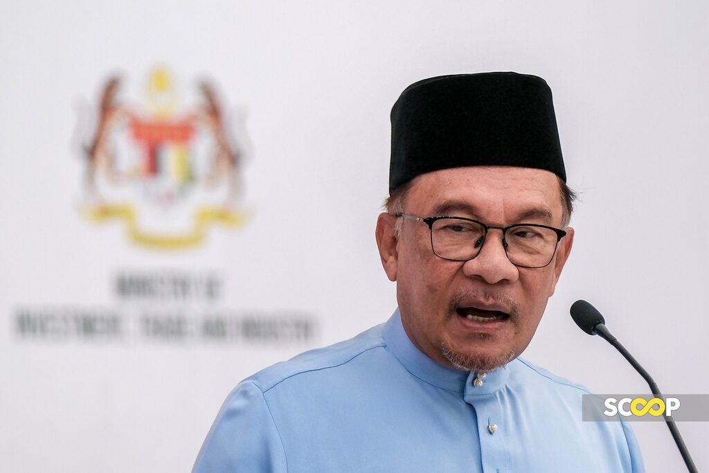 Anwar engages in phone call with Saudi crown prince, explore bilateral ...