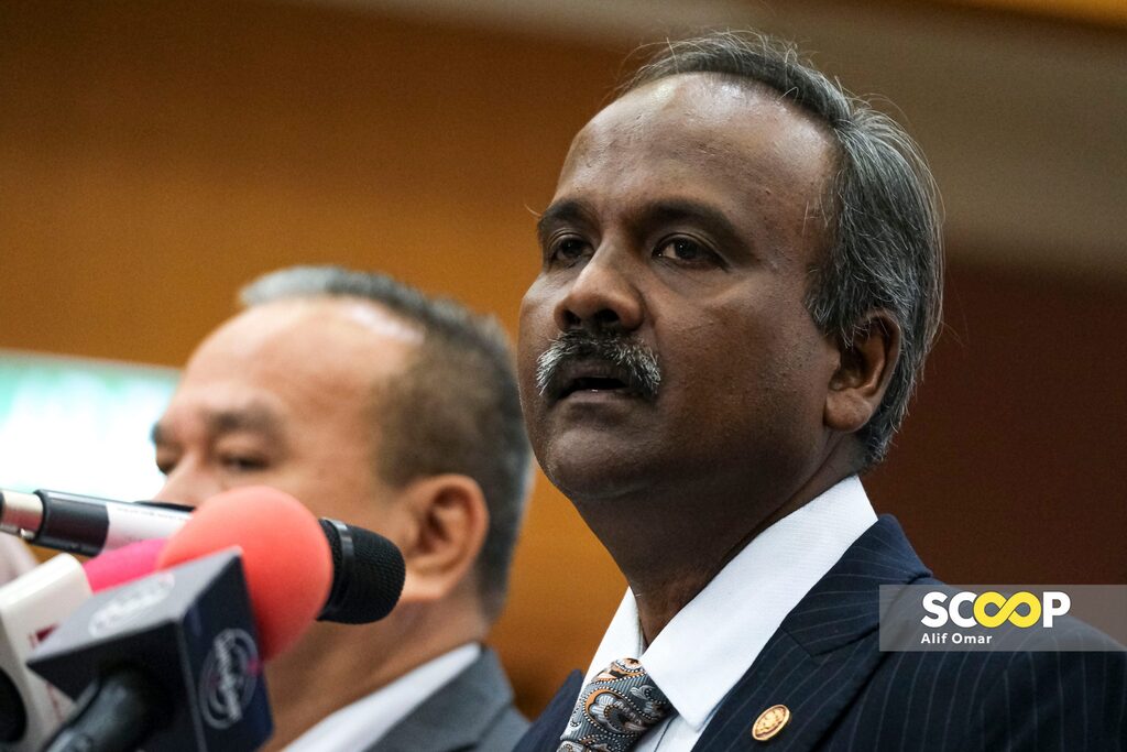 HRD Corp probe: Sivakumar to appear before PAC | Scoop