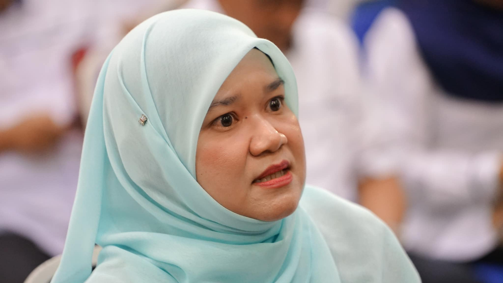 9,500 new teachers set to be hired in Nov to address shortage: Fadhlina ...