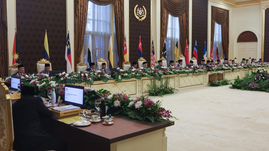 Mesyuarat Khas Majlis Raja-Raja hari ini memilih Agong ke-17 | Scoop