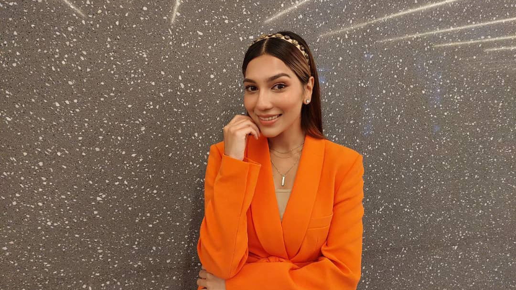 ‘Itu penggambaran untuk majalah fesyen, takkan saya nak minta baju yang labuh’ Elisya Sandha ...