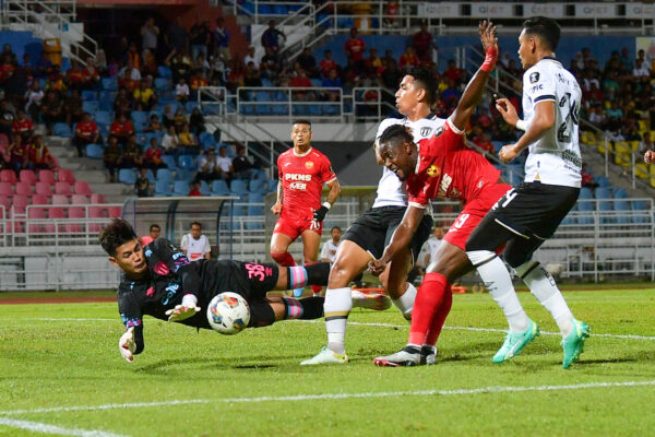 Terengganu FC keeper Suhaimi called up to train for national team | Scoop