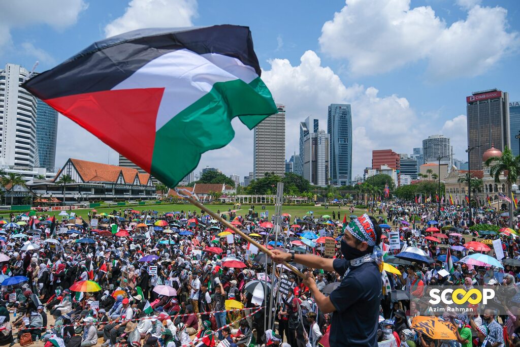 Padang Dataran Merdeka ditutup sehingga Januari depan, permohonan ...
