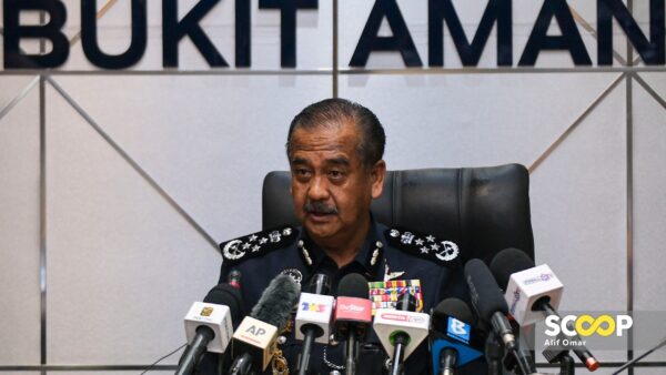 Bukit Aman siasat pengguna TikTok tawar RM5 juta bunuh PM | Scoop