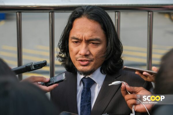 Peguam syak polis bocor laporan dibuat bekas KP J-Kom, Agus | Scoop