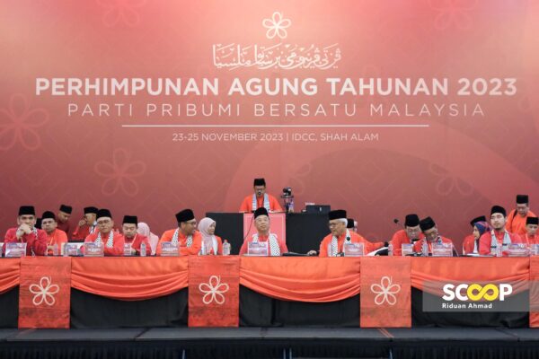 Muhyiddin must stay on, crucial for party survival: Bersatu leaders | Scoop