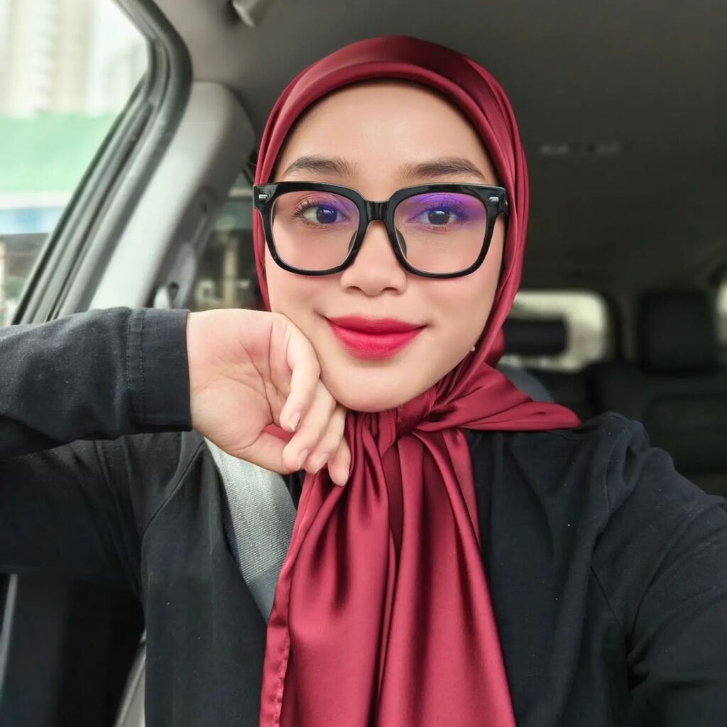 Bunga Isme kenang pengorbanan ibu, susah payah sokong cita-citanya jadi ...