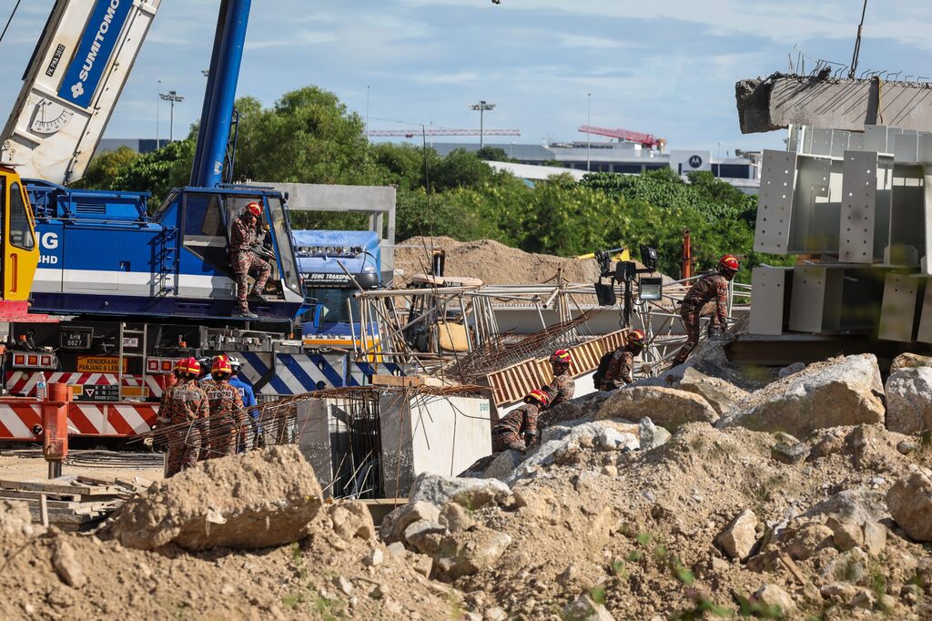 Penang building collapse: stop-work order issued on construction site ...
