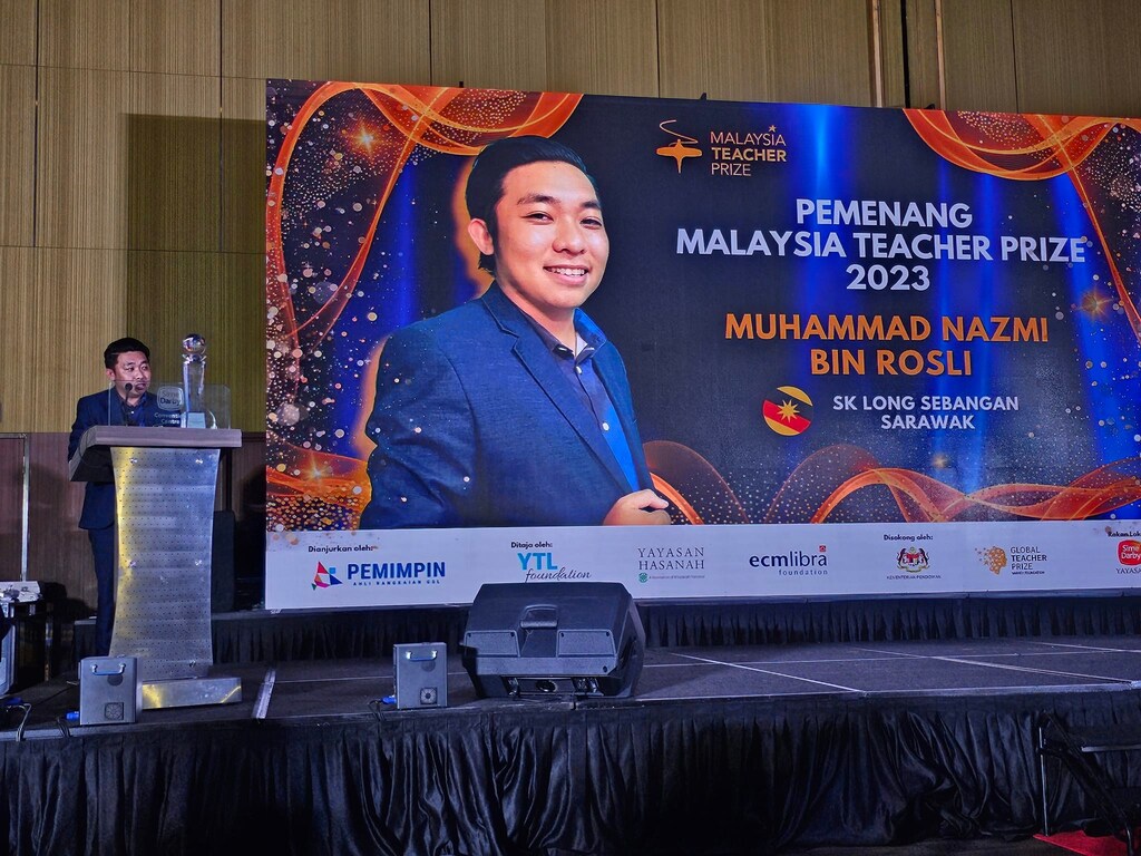 Sarawakian scoops top teacher prize for creativity in teaching rural ...
