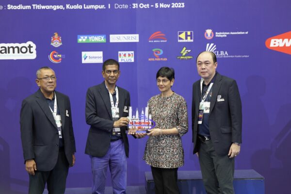 KLBA honours badminton legend Punch Gunalan | Scoop