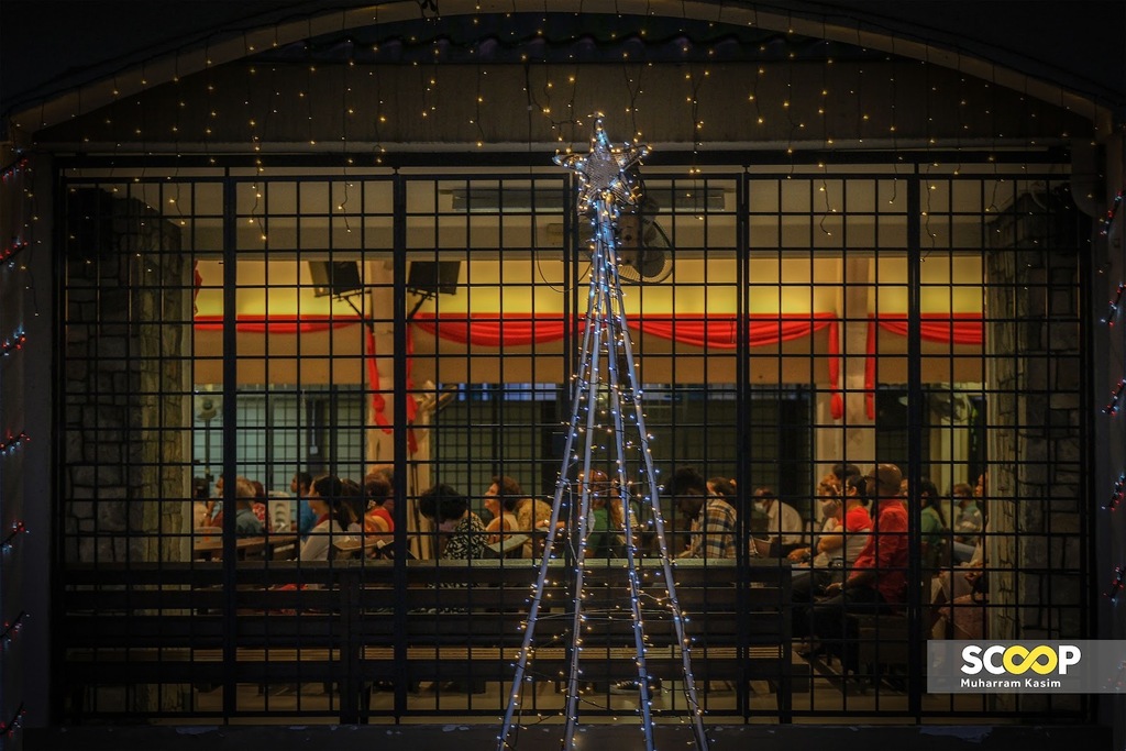 Morning Mass marks start of Christmas cheer and celebration | Scoop