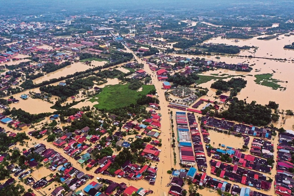 Banjir Kelantan: 90 peratus kawasan Rantau Panjang dinaiki air | Scoop