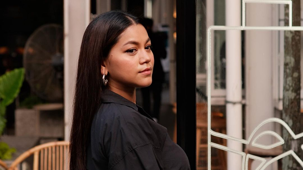 Bengang kontrak Kaka Azraff akan ditamatkan, netizen serang IG Warner ...