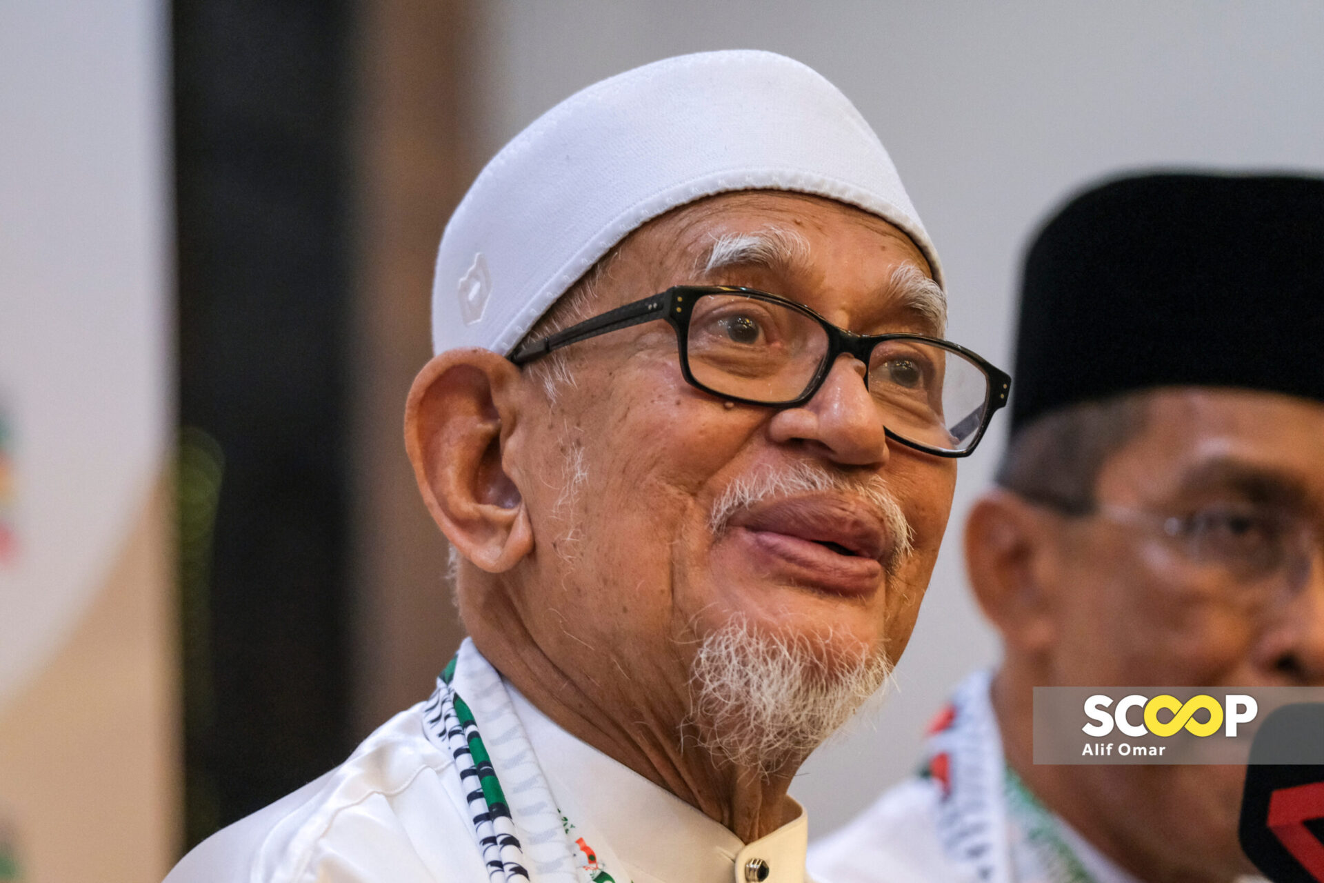 Mana janji Hadi untuk bubar PAS jika kerajaan tak tumbang, soal Lokman ...