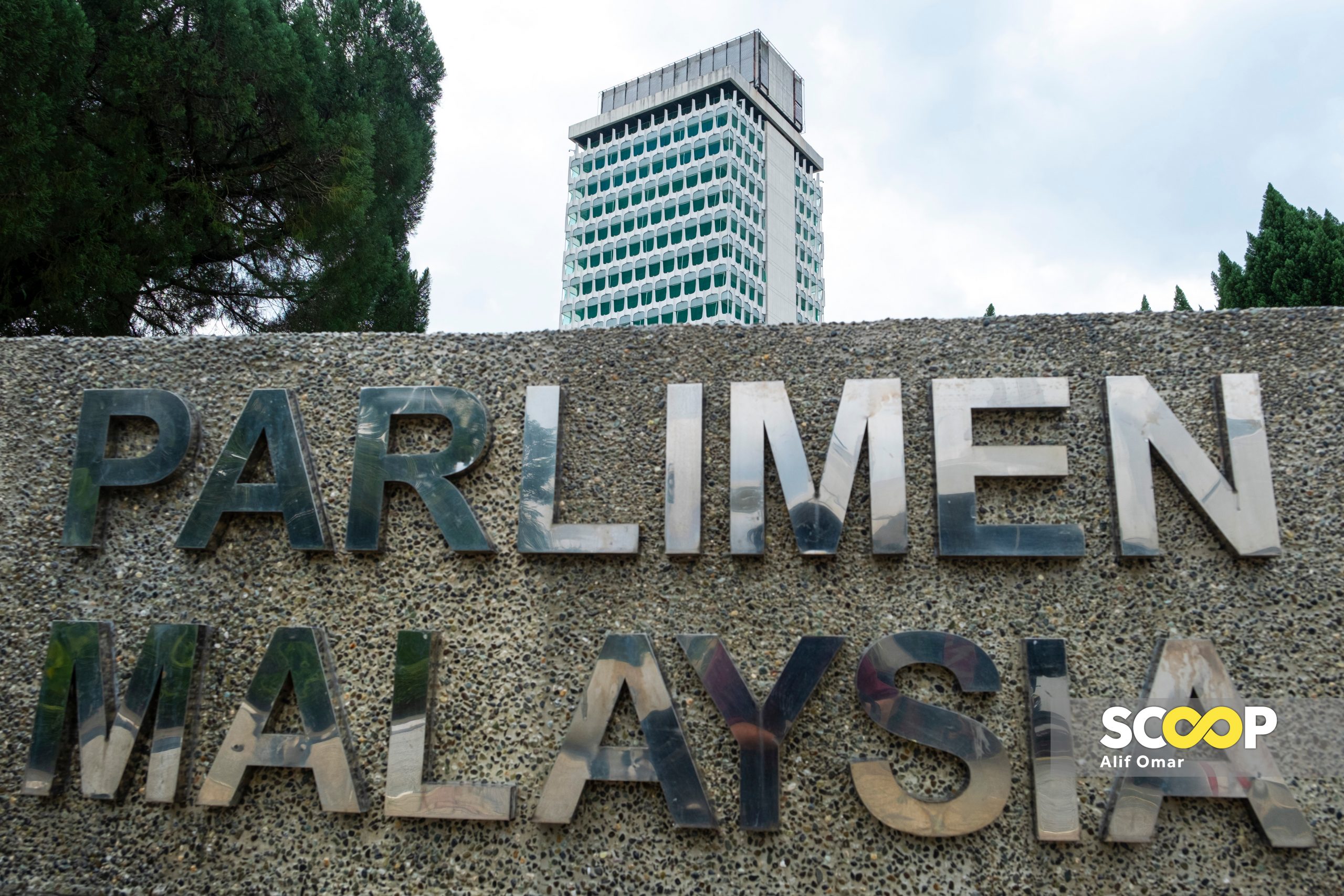 Public feedback to be sought on fixed-term parliament, says Azalina | Scoop