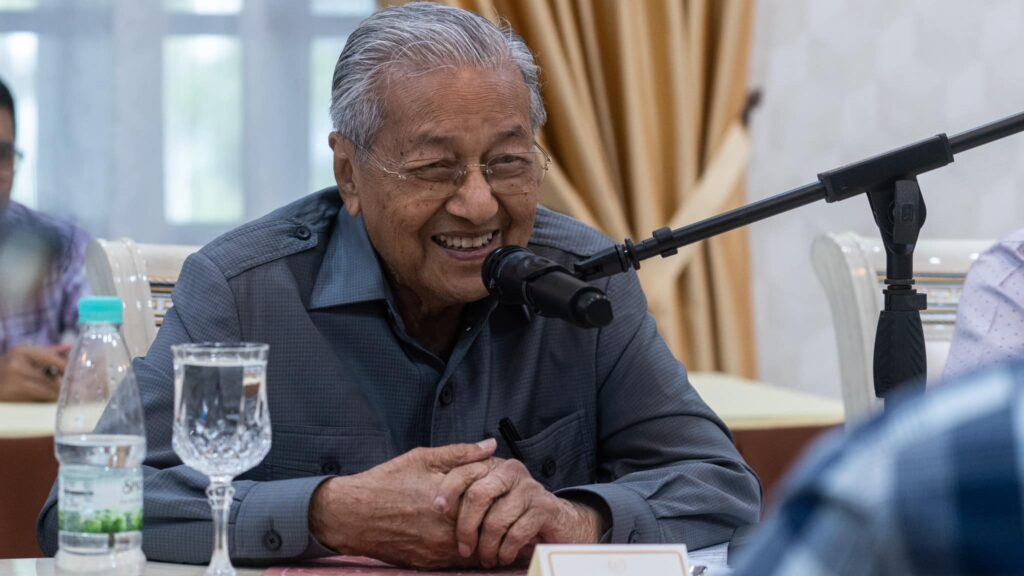 Dr Mahathir to address MACC’s probe into Mirzan in 3pm press conference ...
