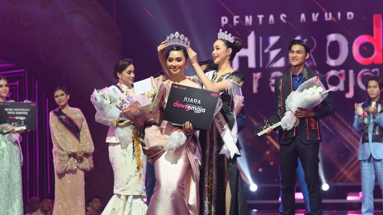 Dinobatkan sebagai Juara Dewi Remaja 2023, Nurel gembira dapat ...