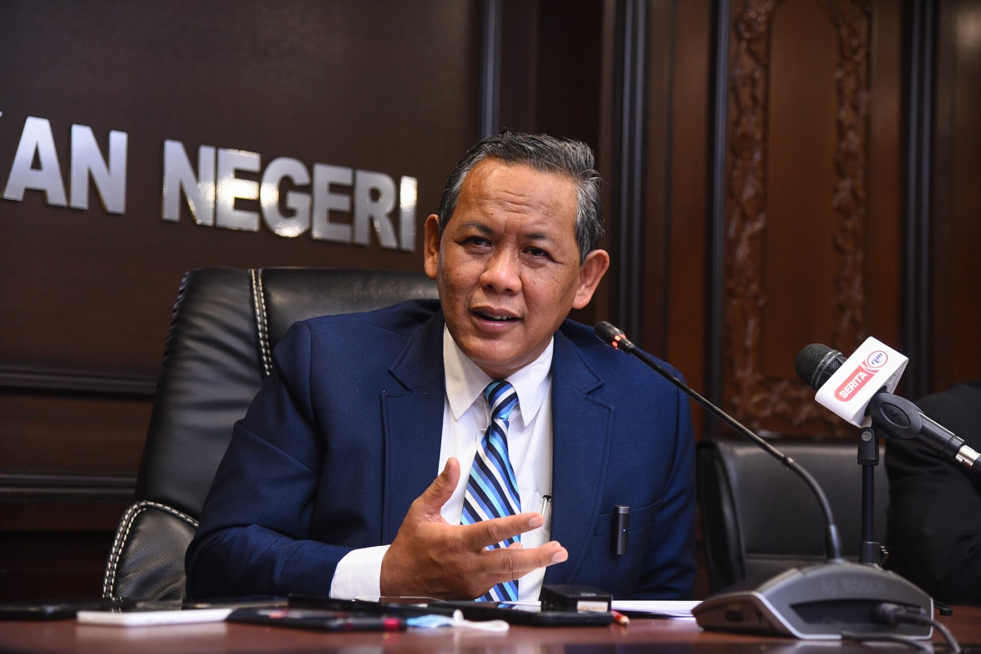 MB heads list of 473 recipients of N. Sembilan awards | Scoop