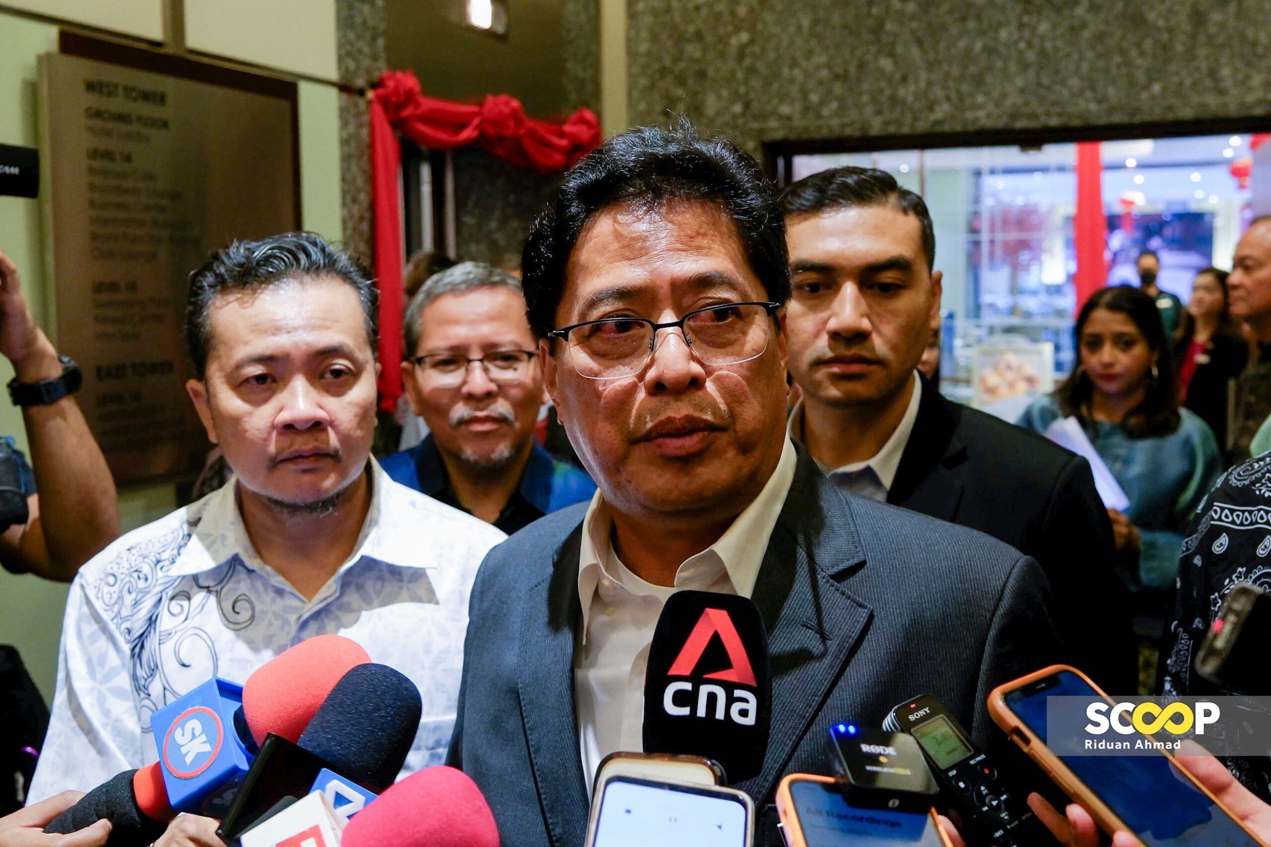 Tiada pegawai SPRM hubungi Wan Saiful: Azam Baki | Scoop