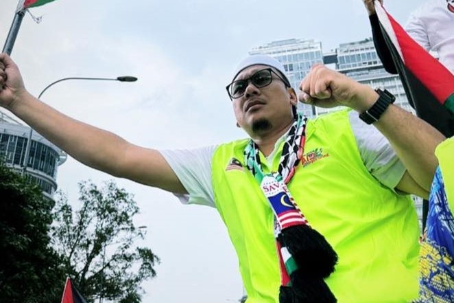 Heed Agong's call to cease politicking, respect civil servants, PAS MP ...