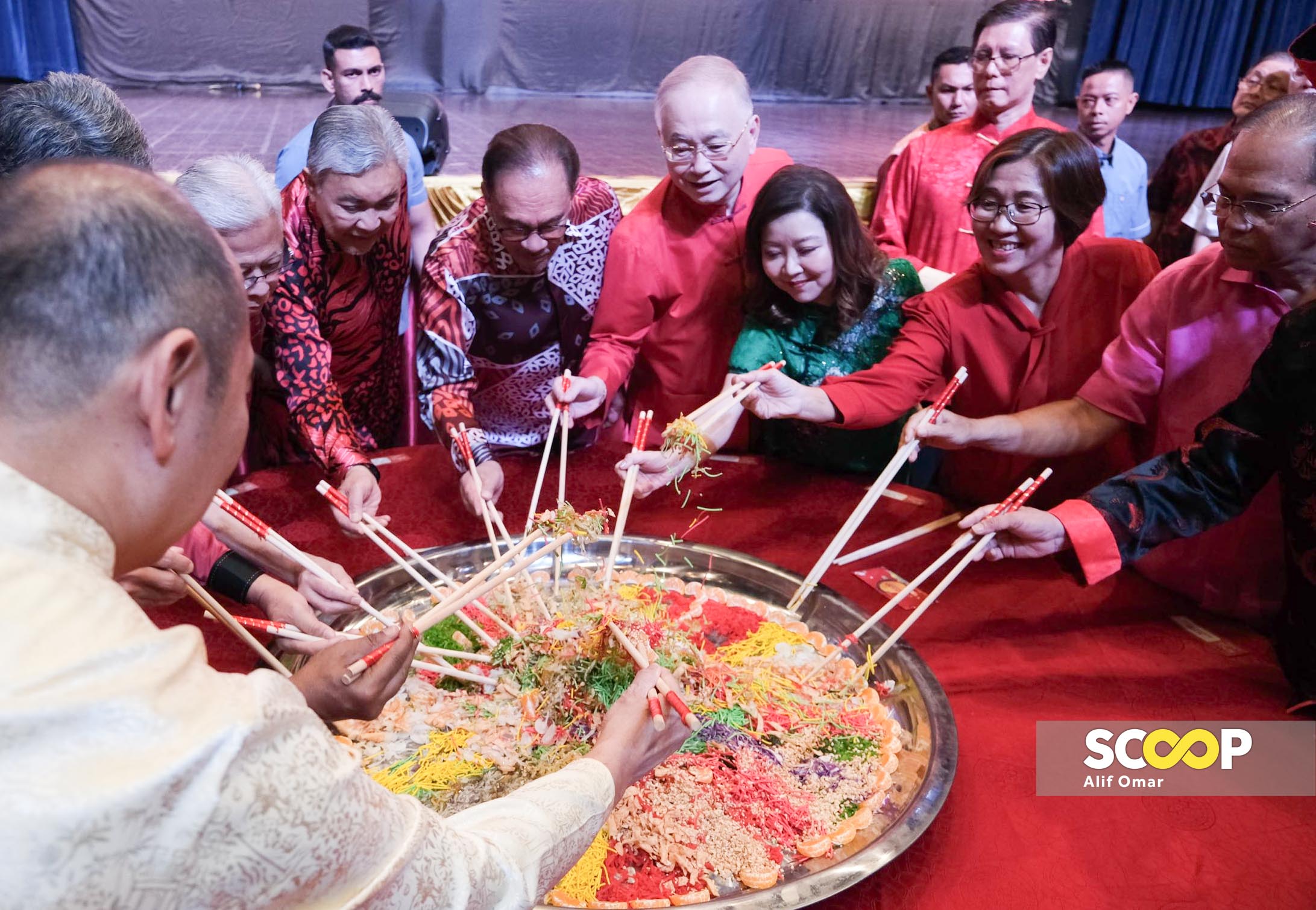 PM meriahkan rumah terbuka Tahun Baharu Cina MCA | Scoop