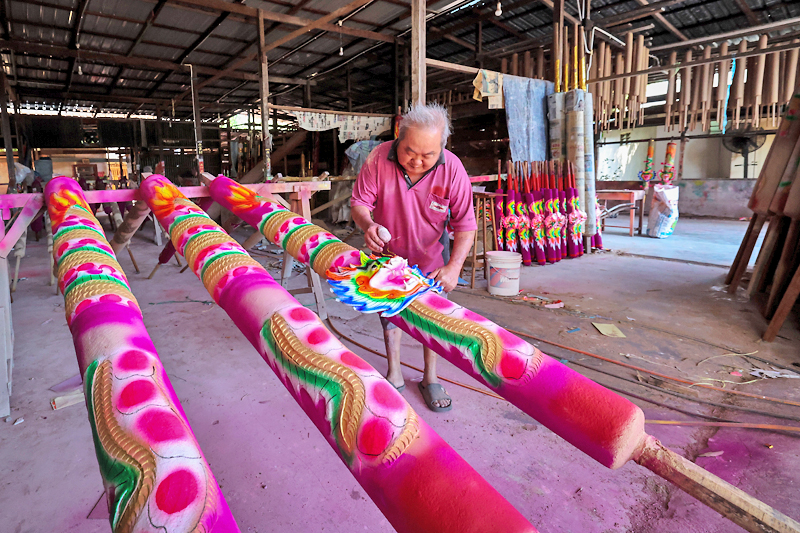 Traditional craftsmanship: Ong's dragon joss sticks a hit for Chinese ...