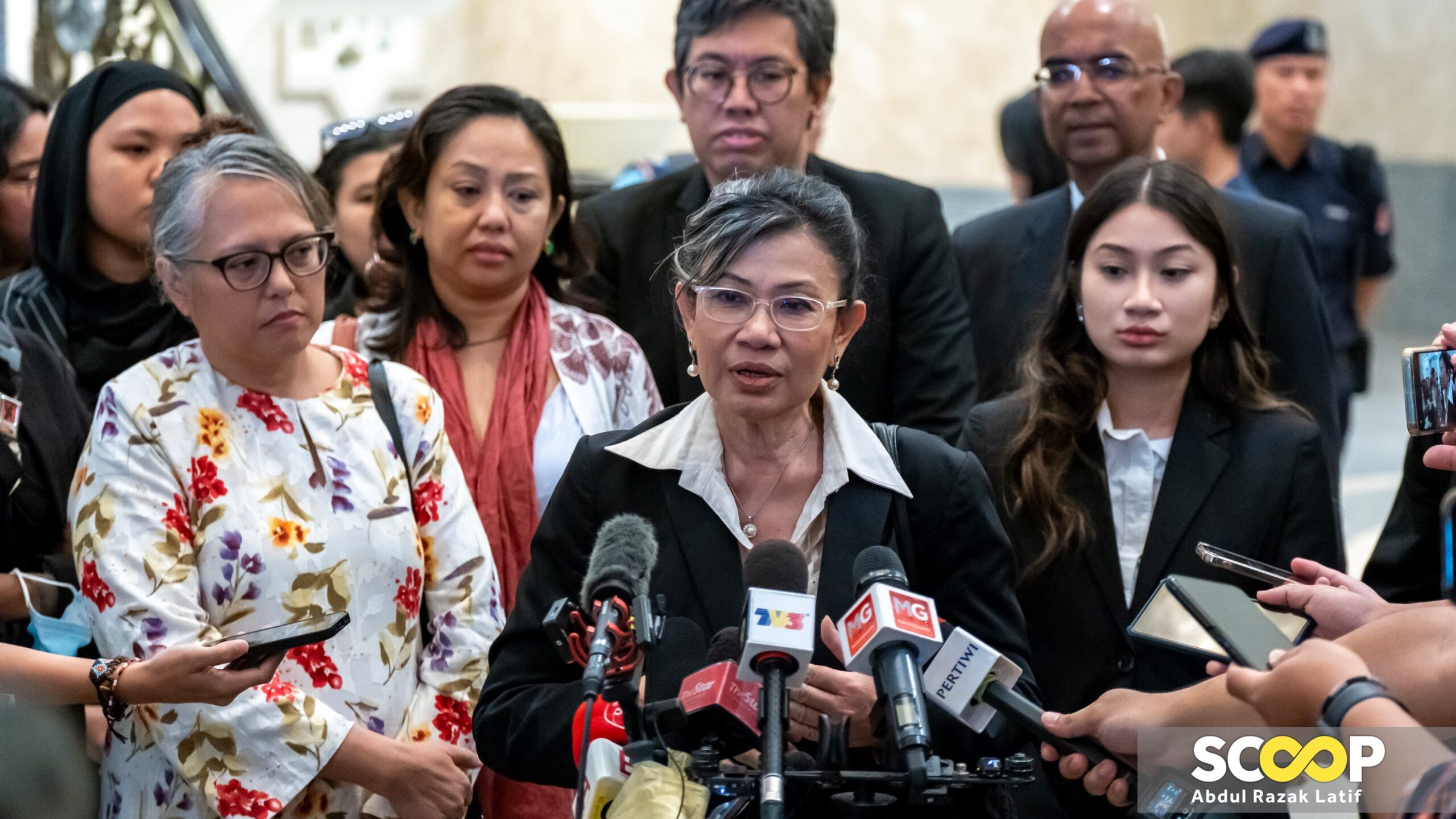 ‘Walaupun dikeji dan dilaknat, ini demi kebaikan Malaysia’: Peguam Nik ...