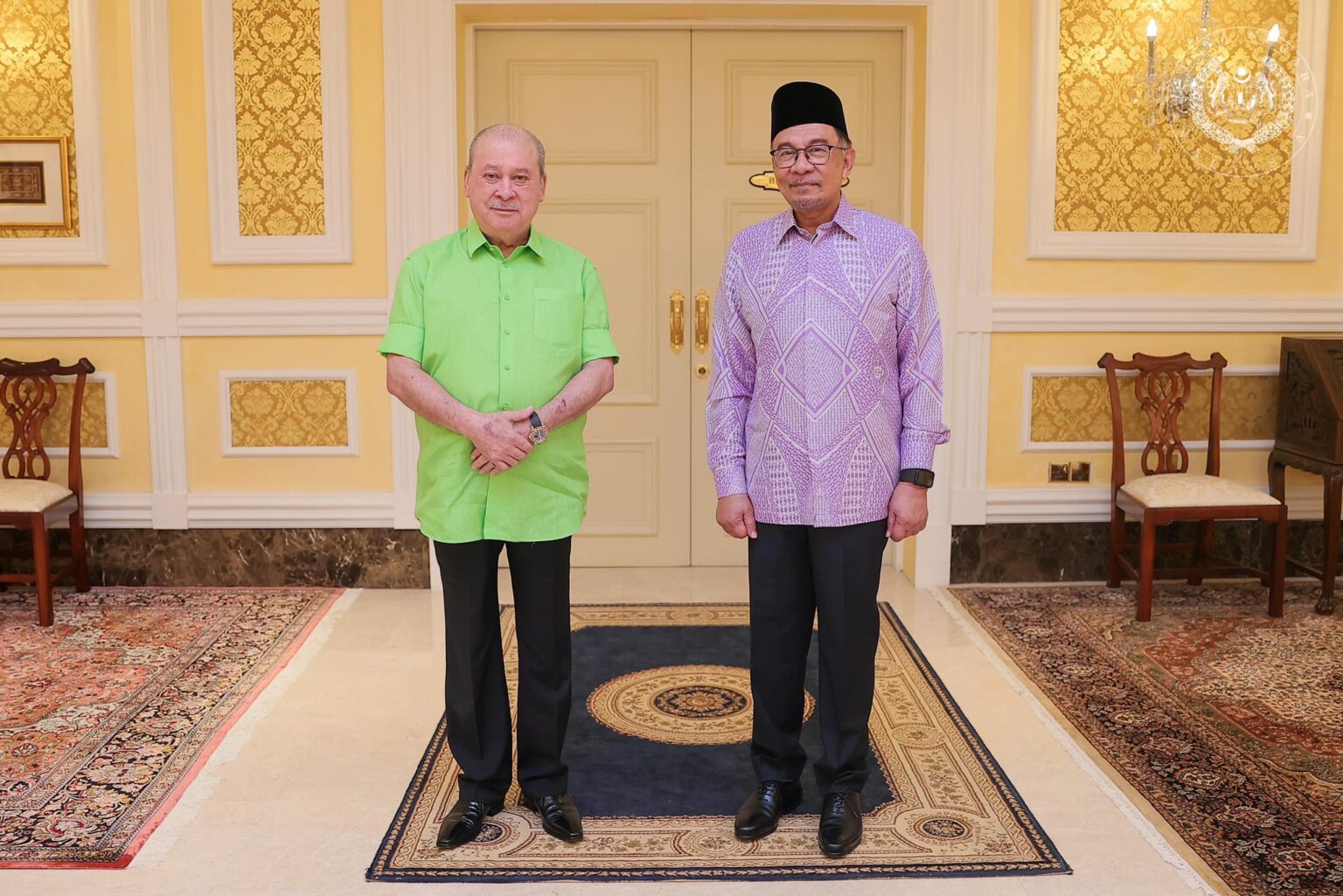Sultan Ibrahim grants audience to PM at Istana Negara | Scoop