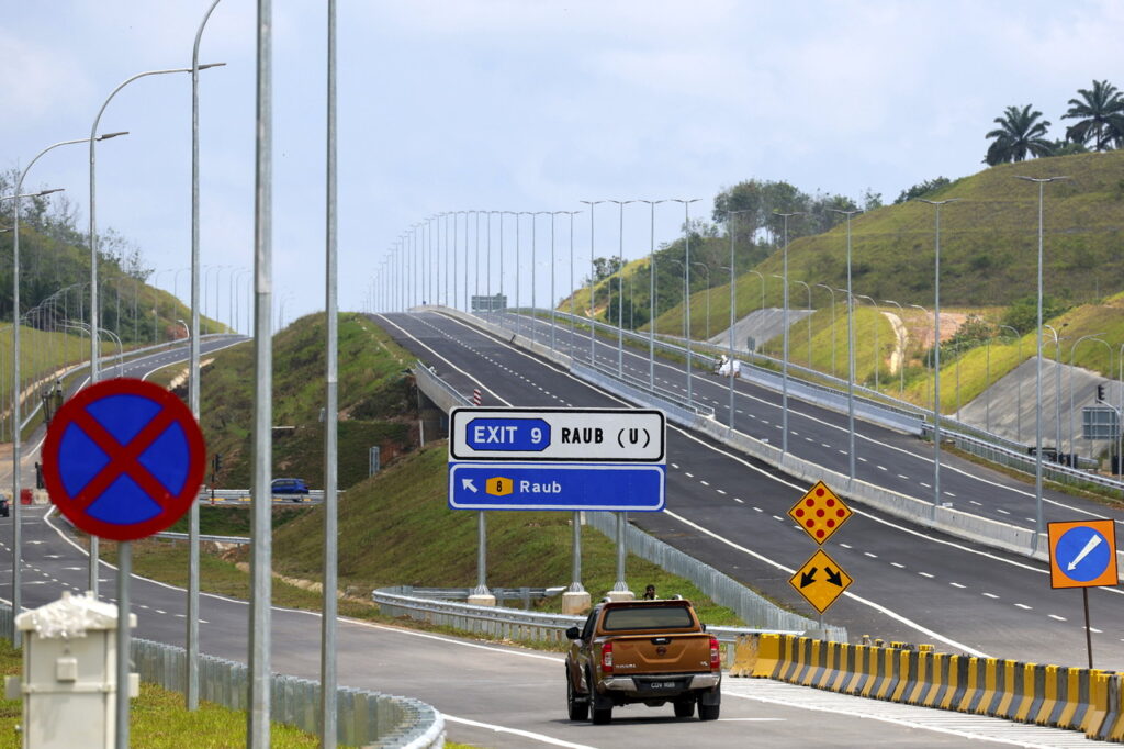 LPT to Kuala Lipis only 30 min after part of LTU's Raub Bypass opens at ...