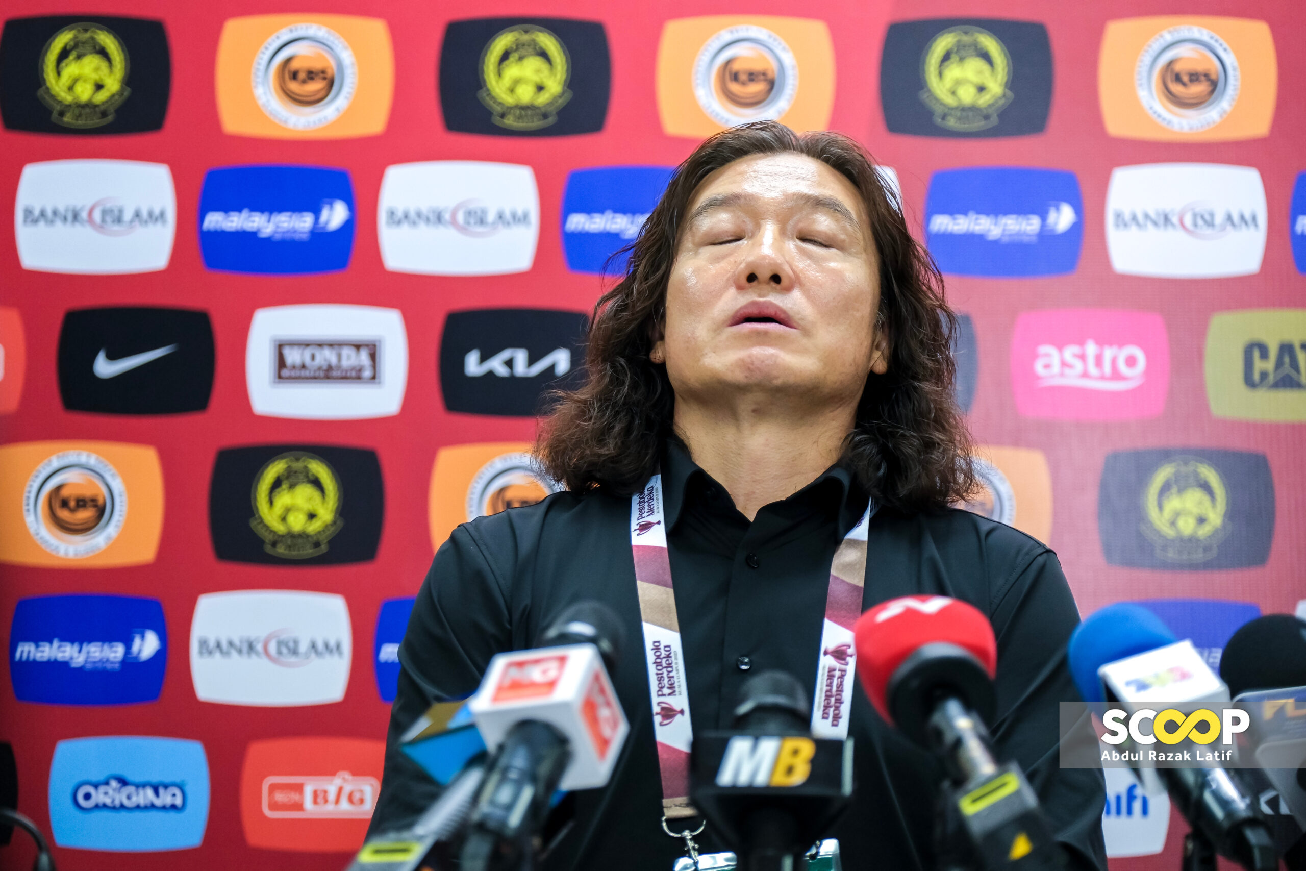 Pan-gon disappointed with National Stadium pitch ahead of crucial match ...