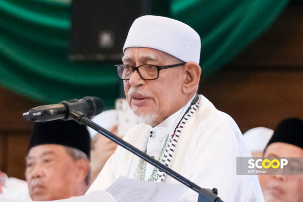 Hadi gives statement to cops in sedition probe, promises full ...