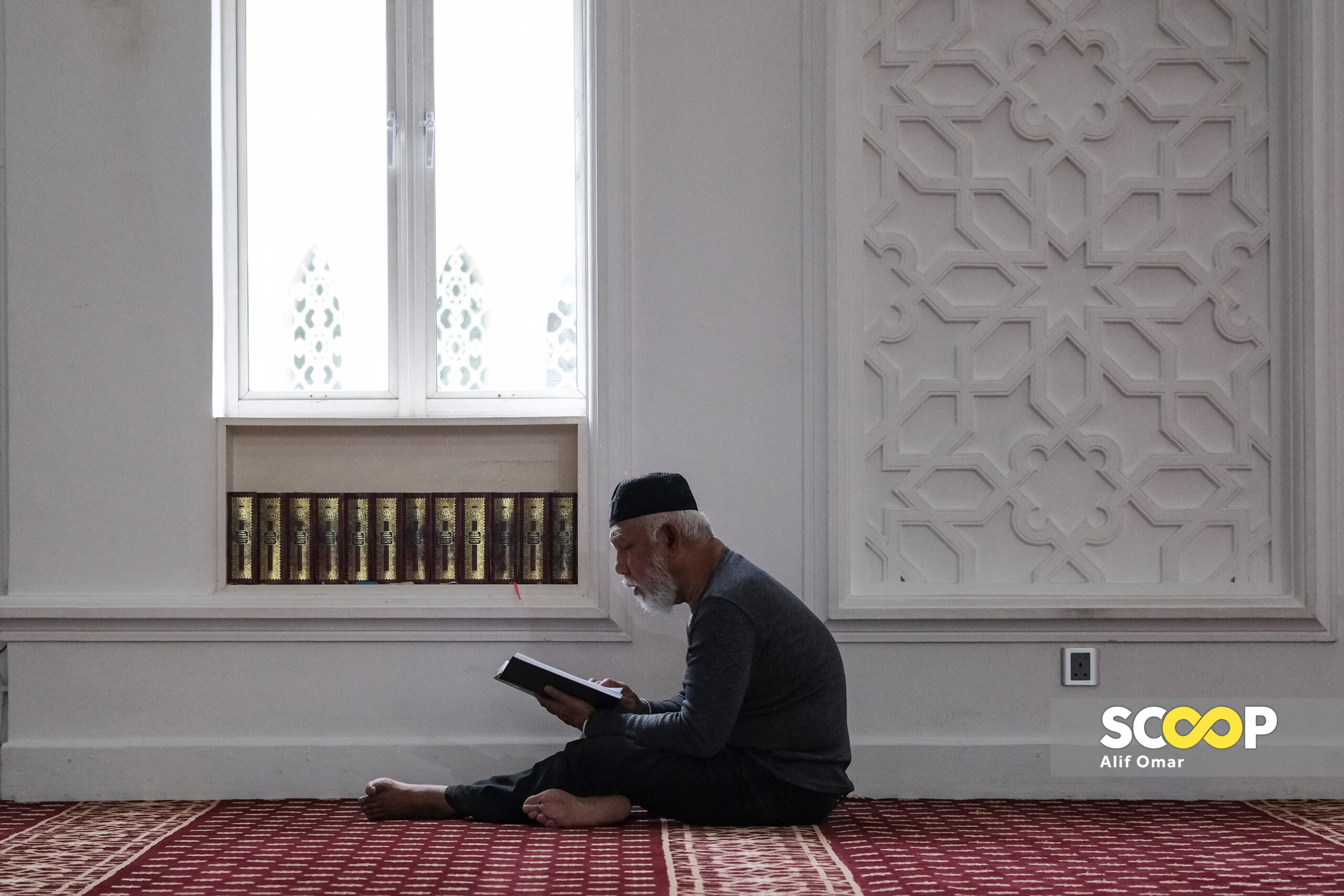 Photo of the day: Devout delight at Tengku Kelana Jaya Petra Mosque | Scoop