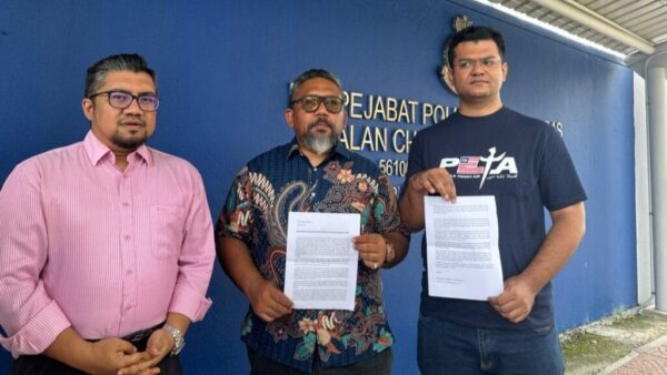 Didakwa hina Premier Sarawak, polis rakam keterangan Bozz Jebat | Scoop