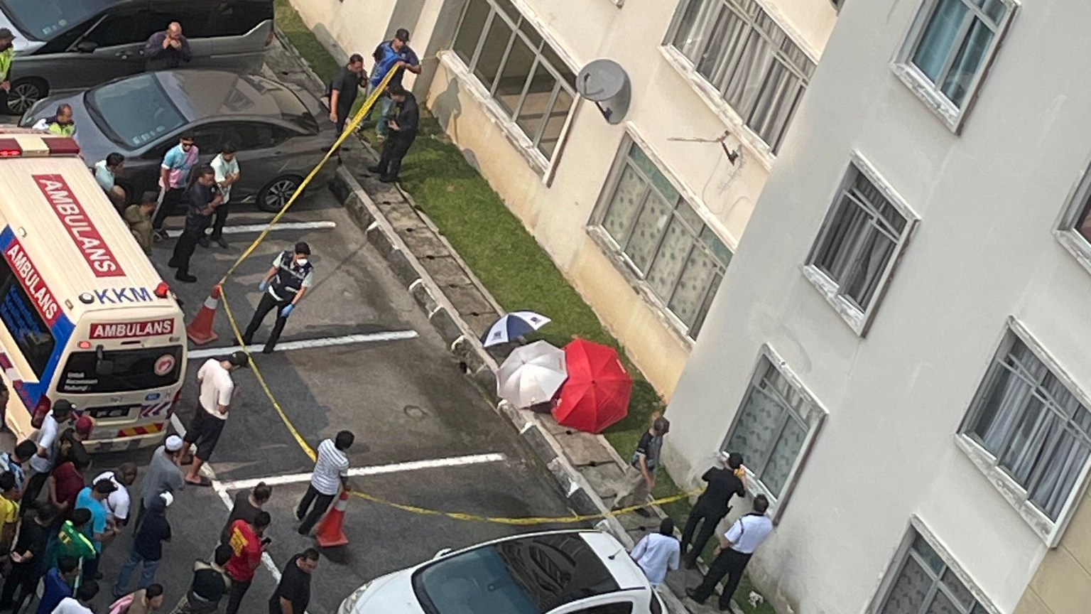 Kanak-kanak 4 tahun maut terjatuh dari tingkat 16 kuarters hospital | Scoop