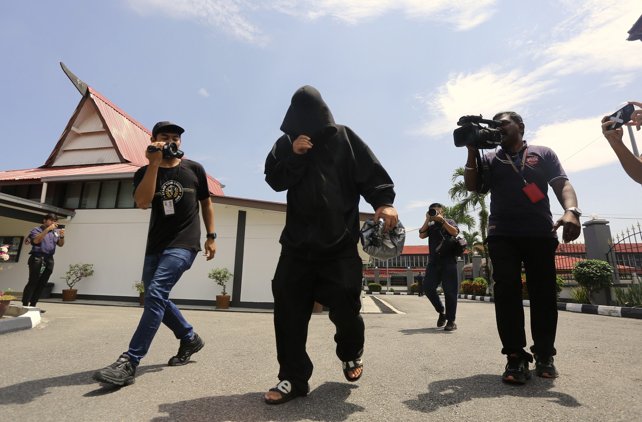 Contractor charged with reckless driving, causing teen siblings’ deaths ...