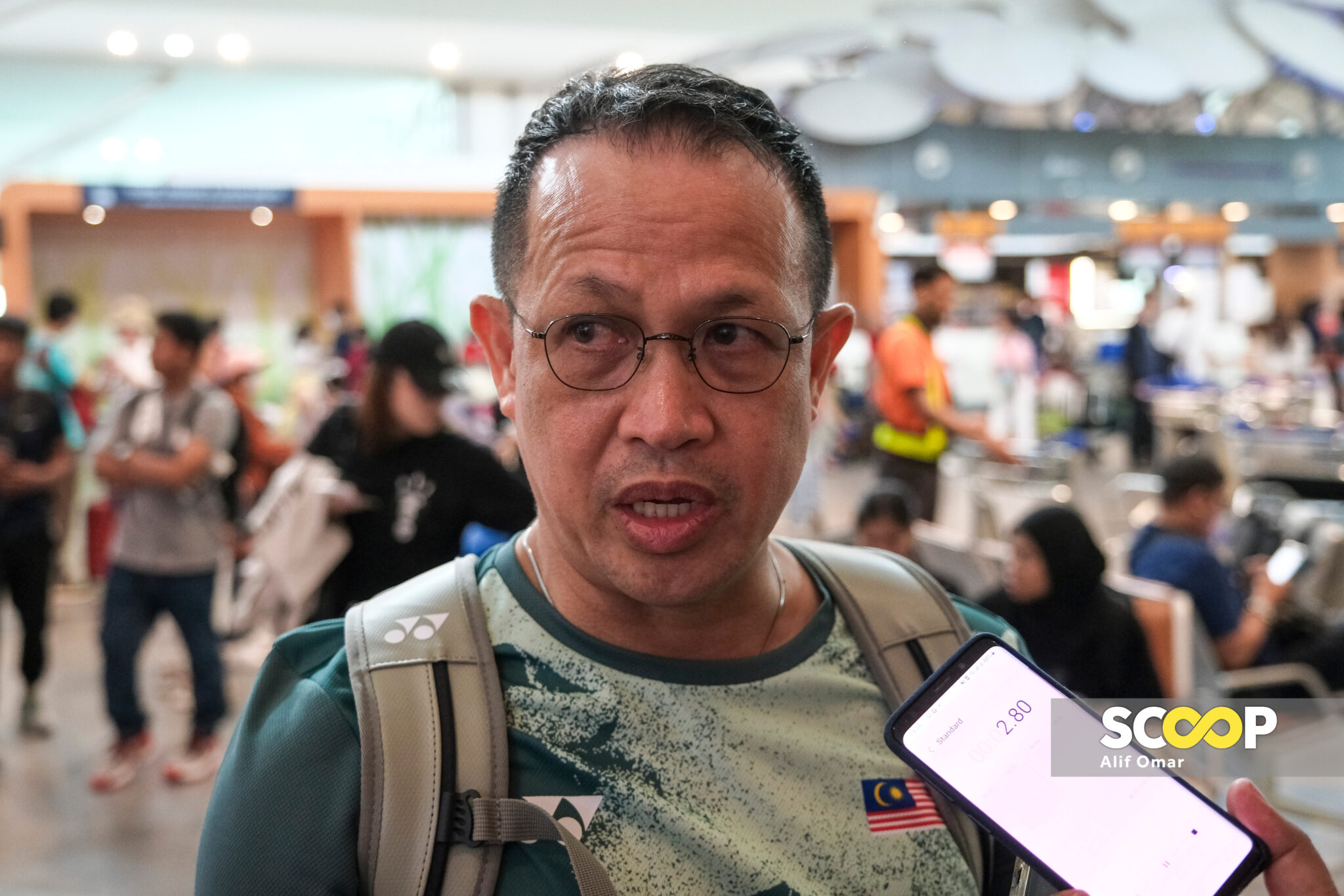 Broken air con, mislaid passports: drama as Malaysia depart for Thomas ...