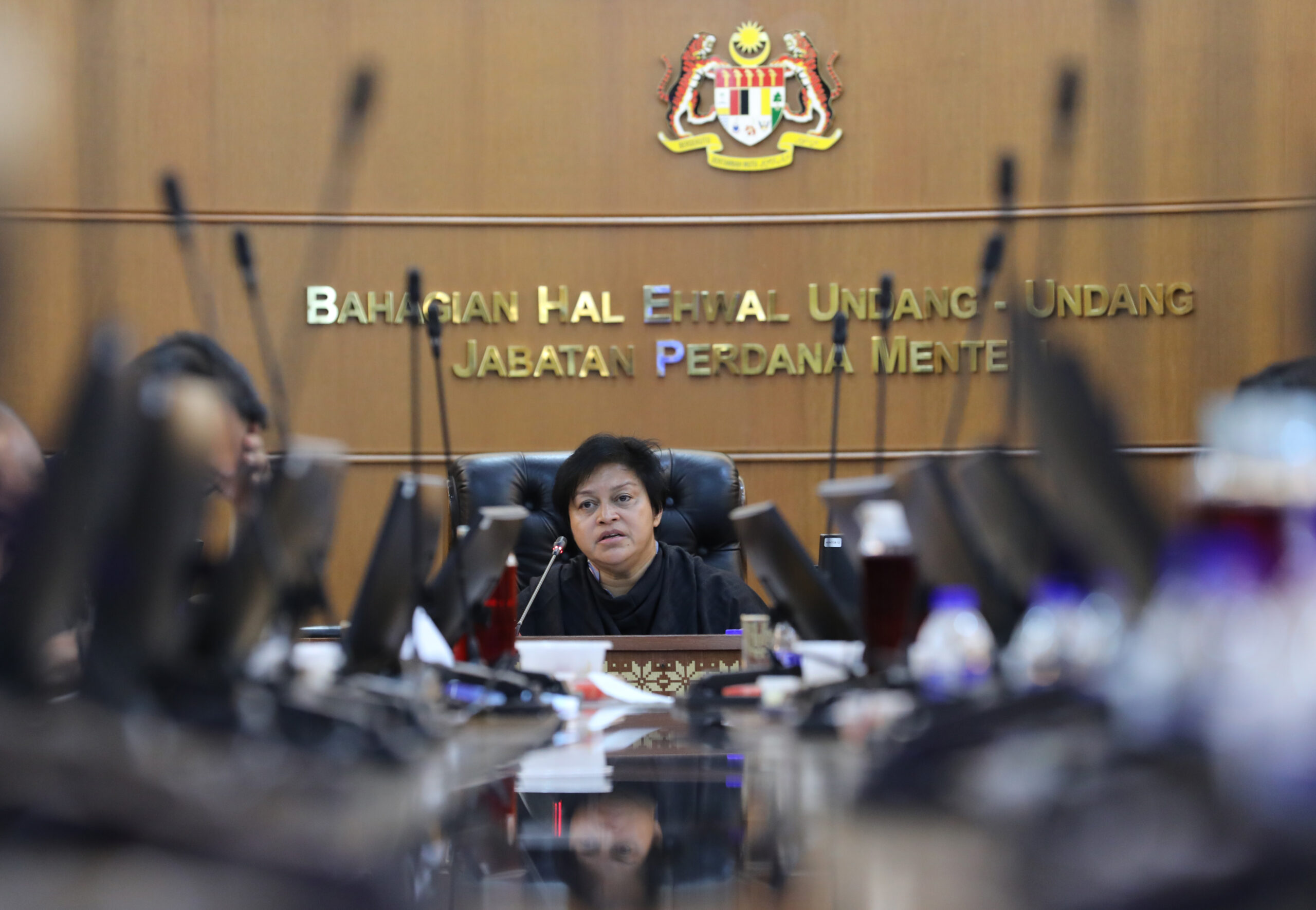 Azalina 'hopeful' Parliamentary Services Act will be passed this year ...