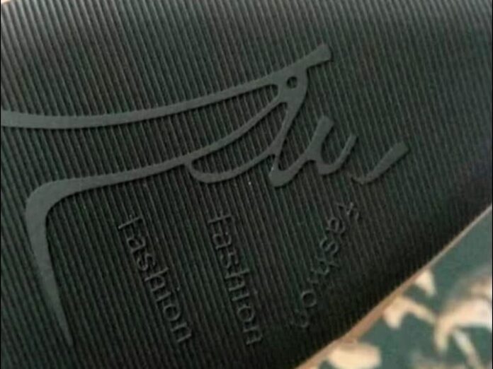 Shoe sole controversy: netizens divided on whether logo resembles 'Allah' | Scoop