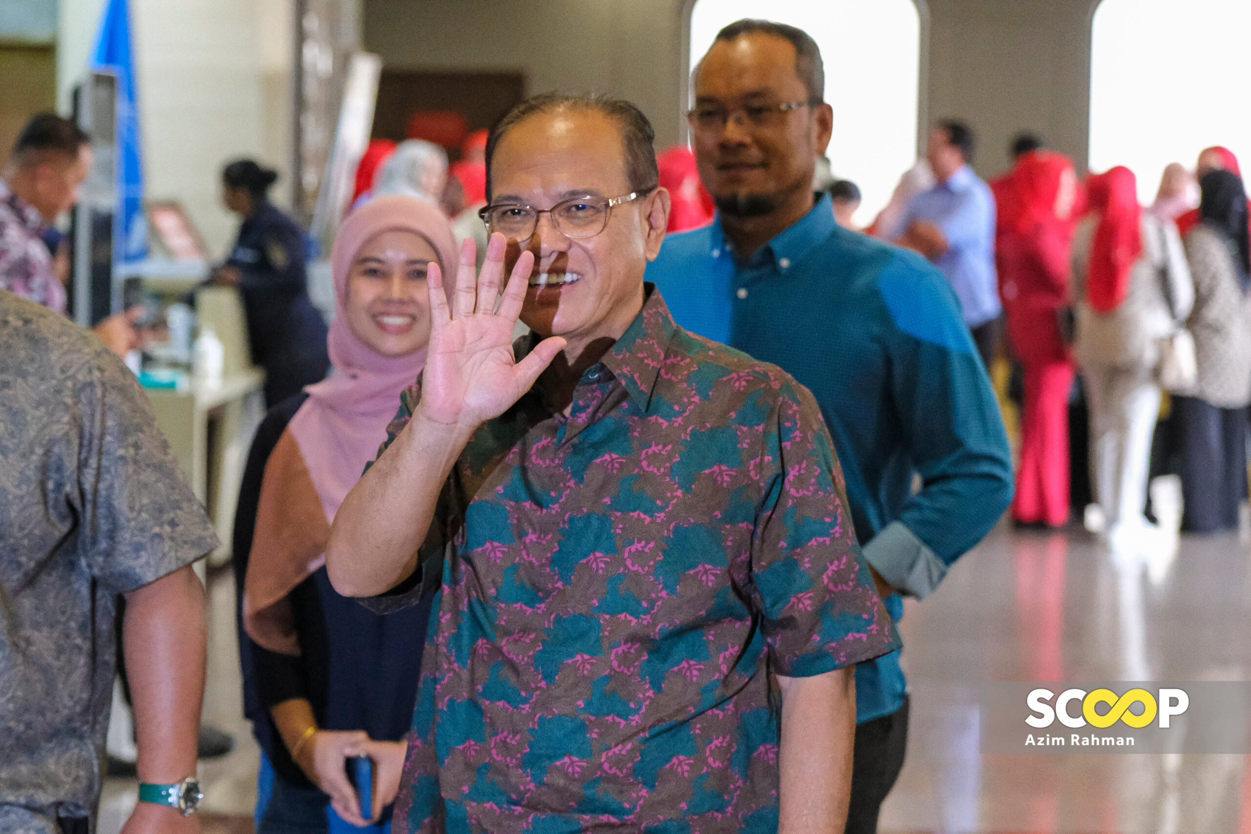 Tahanan rumah Najib: Tengku Zafrul beritahu mengenai Titah Adendum ...