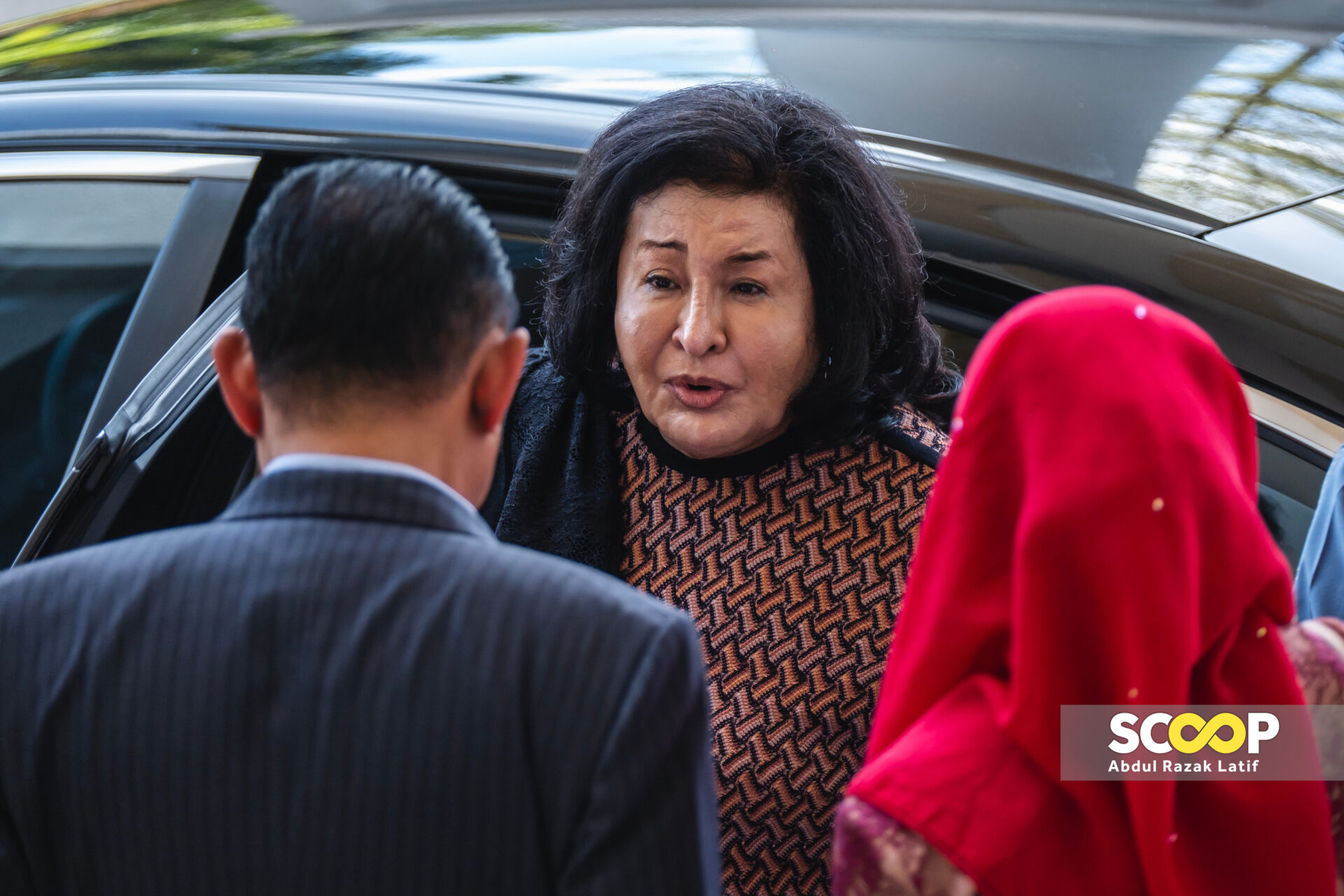Rosmah fails to get police, Putrajaya named as parties in RM67.4 mil ...