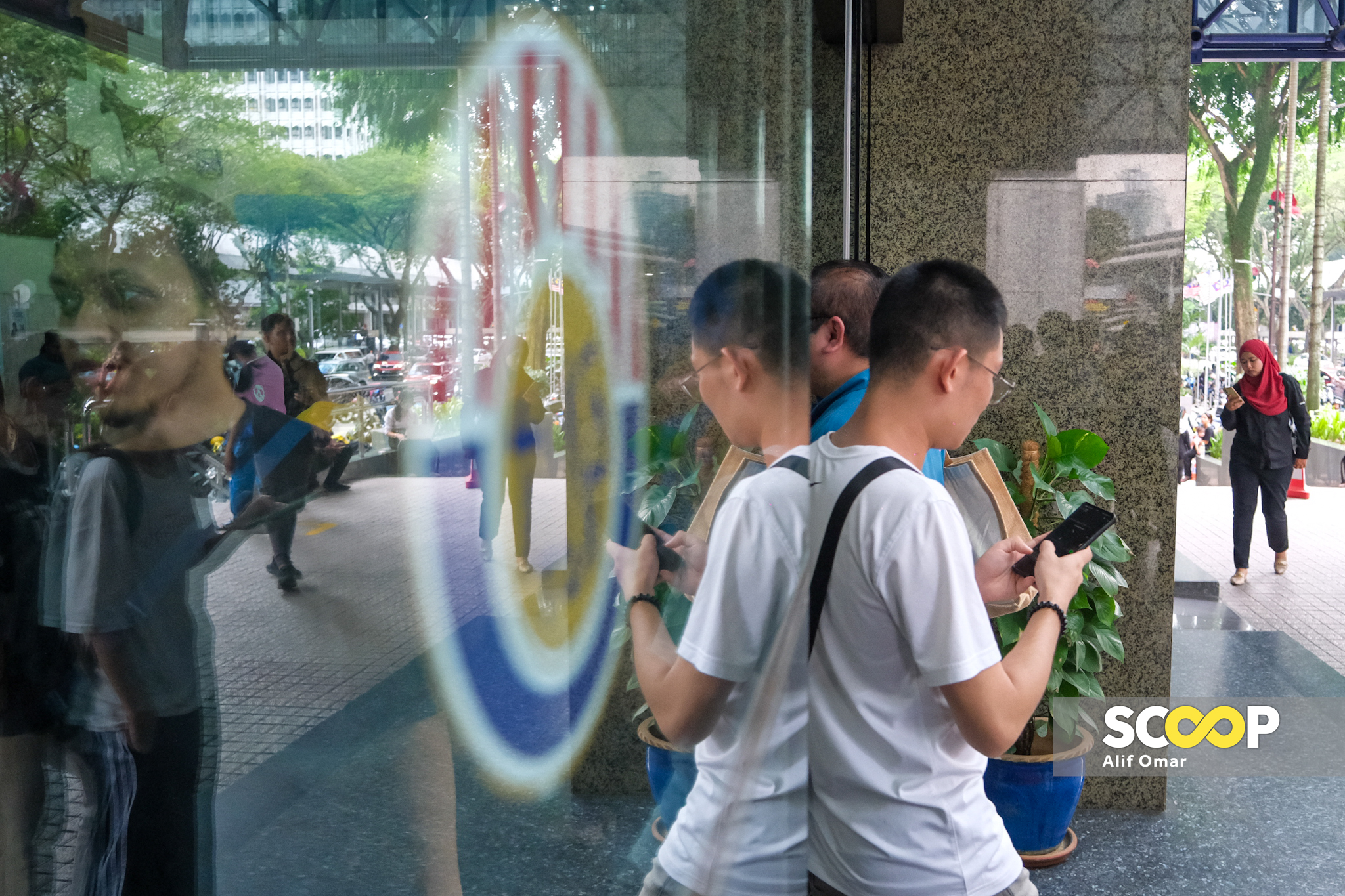 ‘Don't flex your EPF balance online, avoid becoming easy targets’ | Scoop